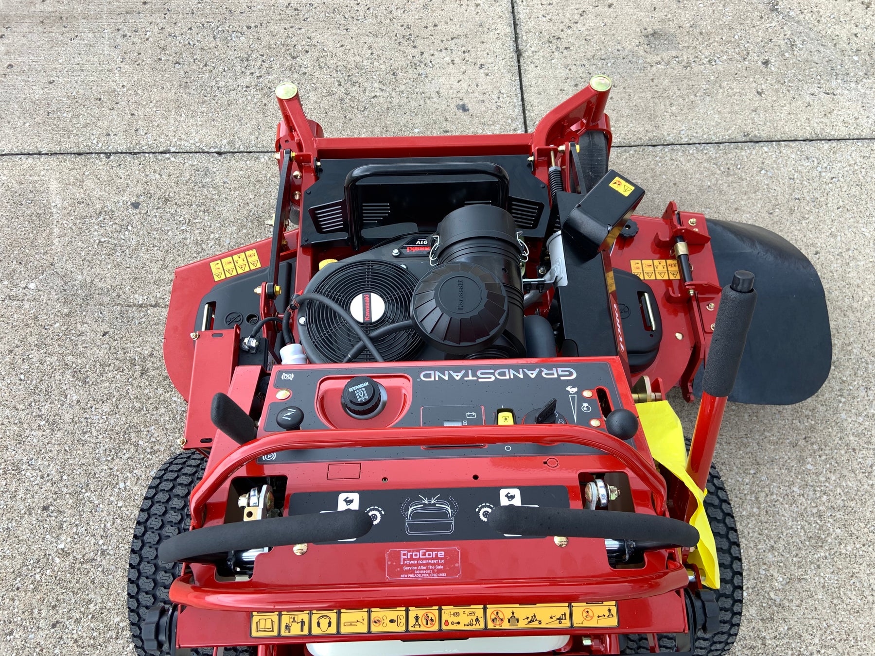 Toro Grandstand 52'' Kawasaki Engine 72505